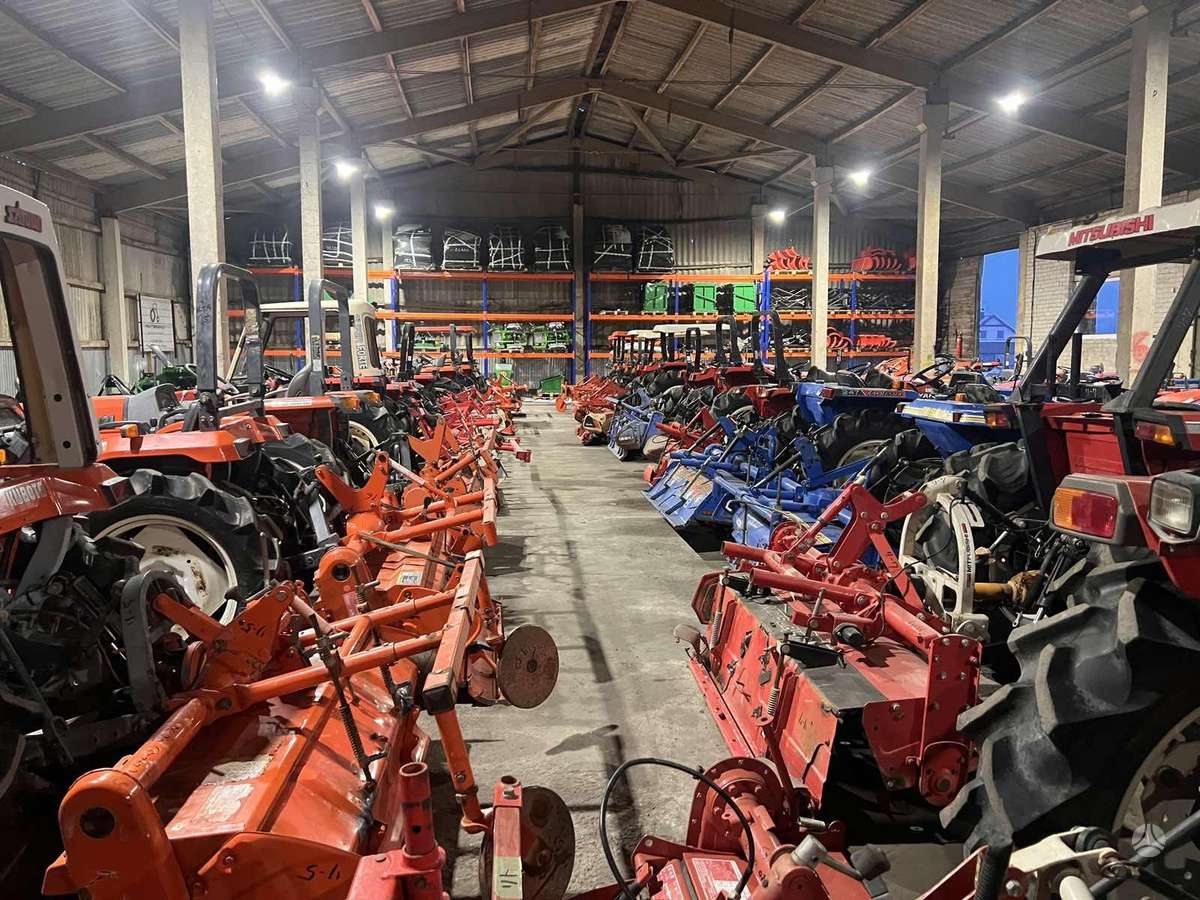 Kubota ĮVAIRIŲ MODELIŲ, traktoriai | A29793087