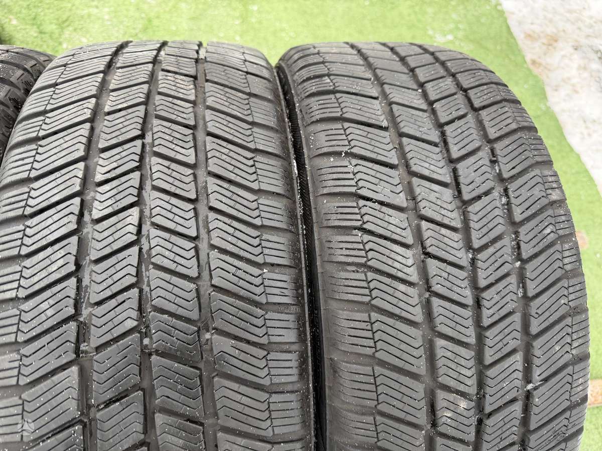 Barum 7mm, beveik naujos, žieminės 225/40 R18 | A29807387