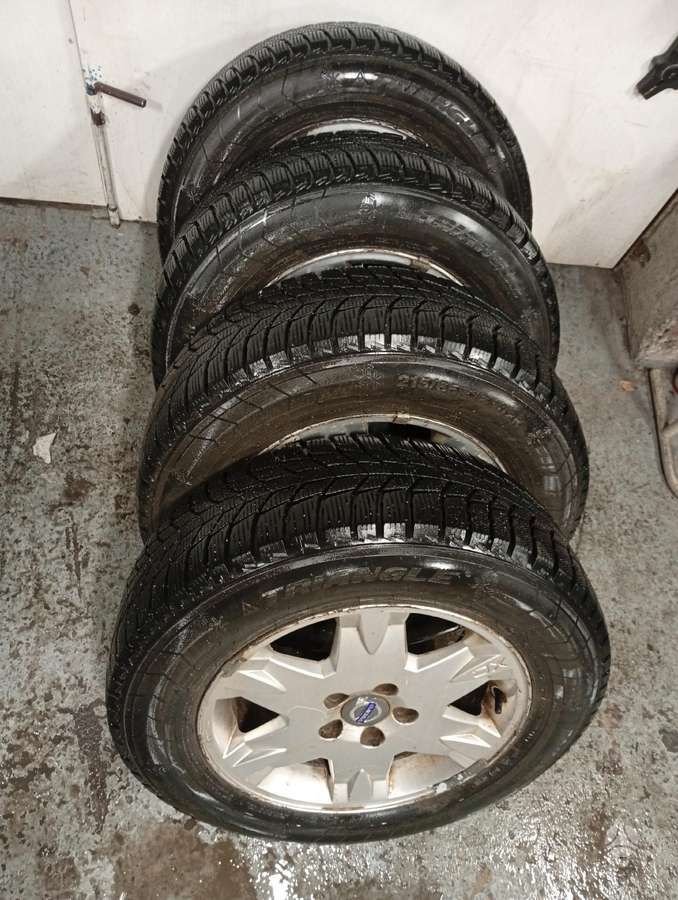 Volvo Žieminės padangos, lengvojo lydinio, R16 | A29816359