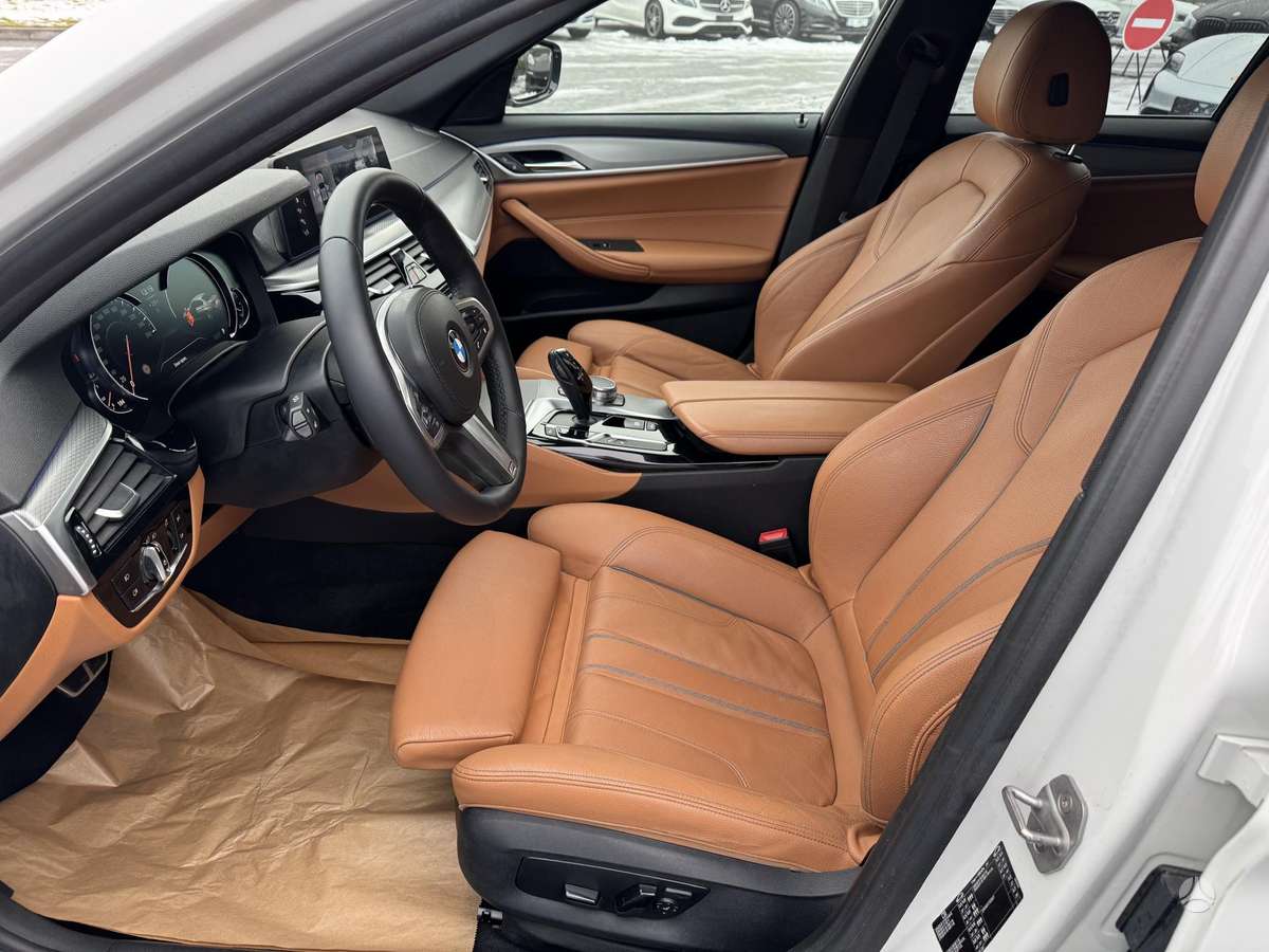 BMW 520, 2.0 l., sedanas 2017-12 m., | A29896826