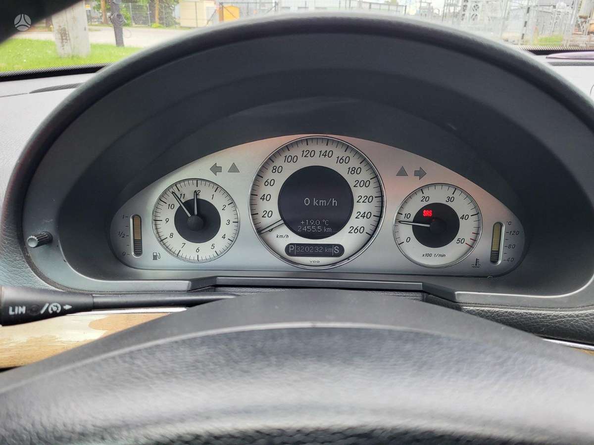 Mercedes-Benz E220, 2.2 l., sedanas 2003-01 m., | A30984400