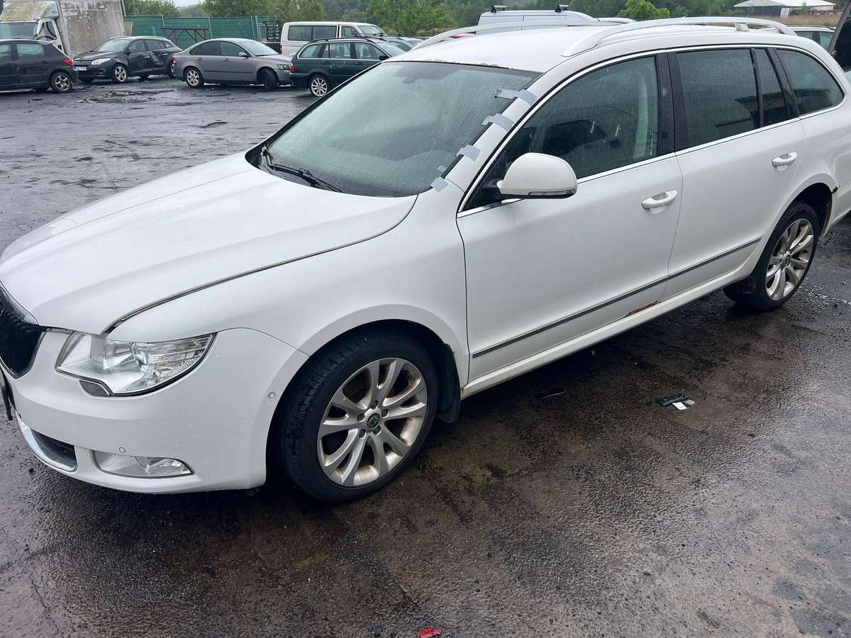 Skoda Superb Europa xenon 2011-02 m., | A31132812