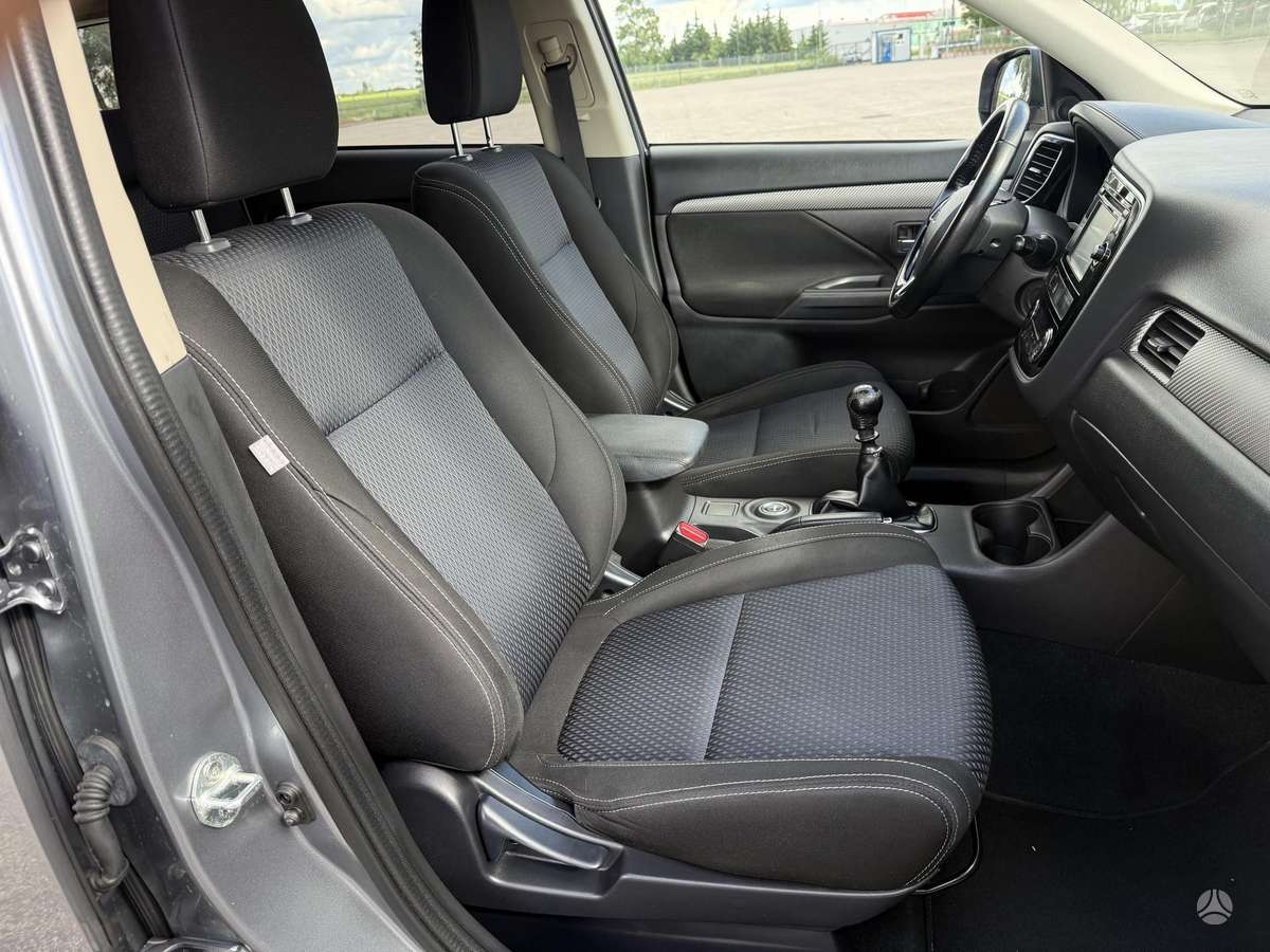 Mitsubishi Outlander, 2.3 l., off-road / crossover 2016-08 m., | A31145020