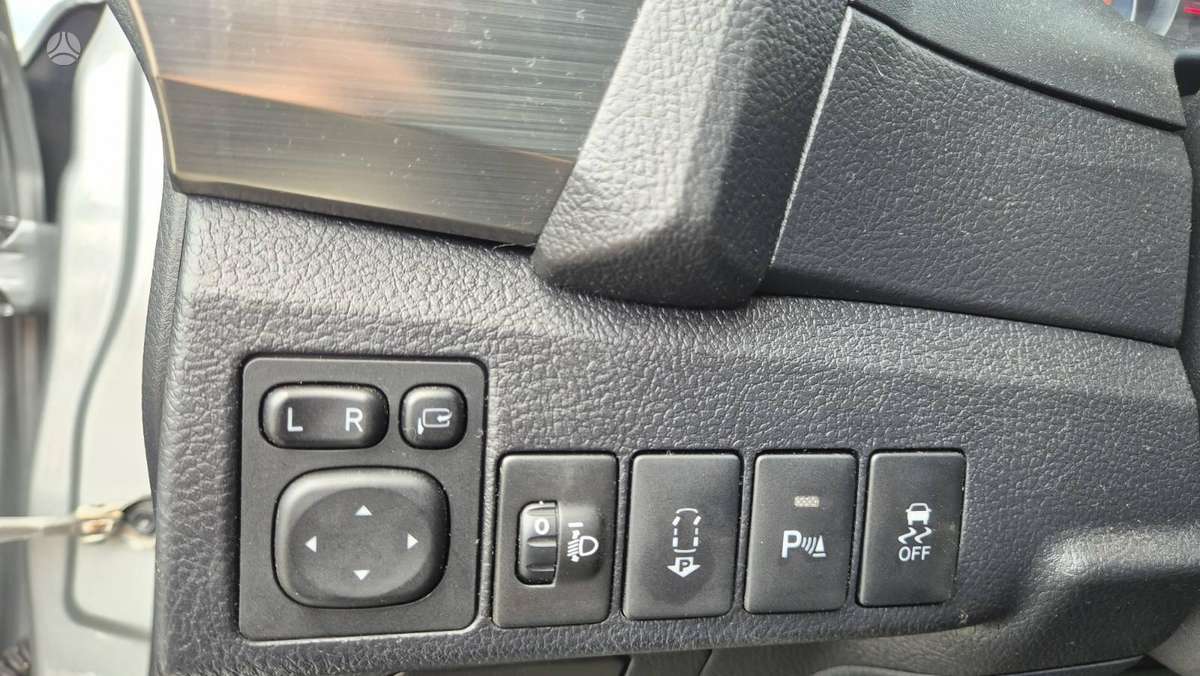 Toyota Auris, 2.0 l., universalas 2013-07 m., | A31153776