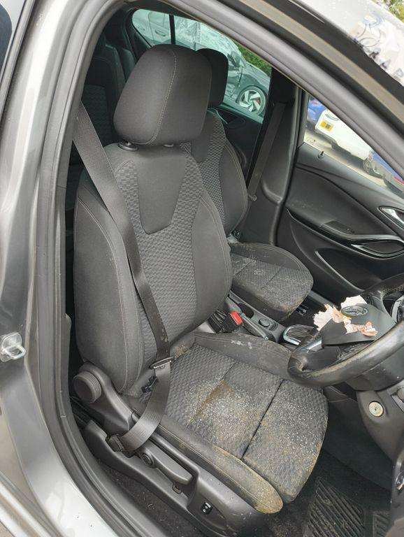 Opel Astra 2018-06 m., | A31172526