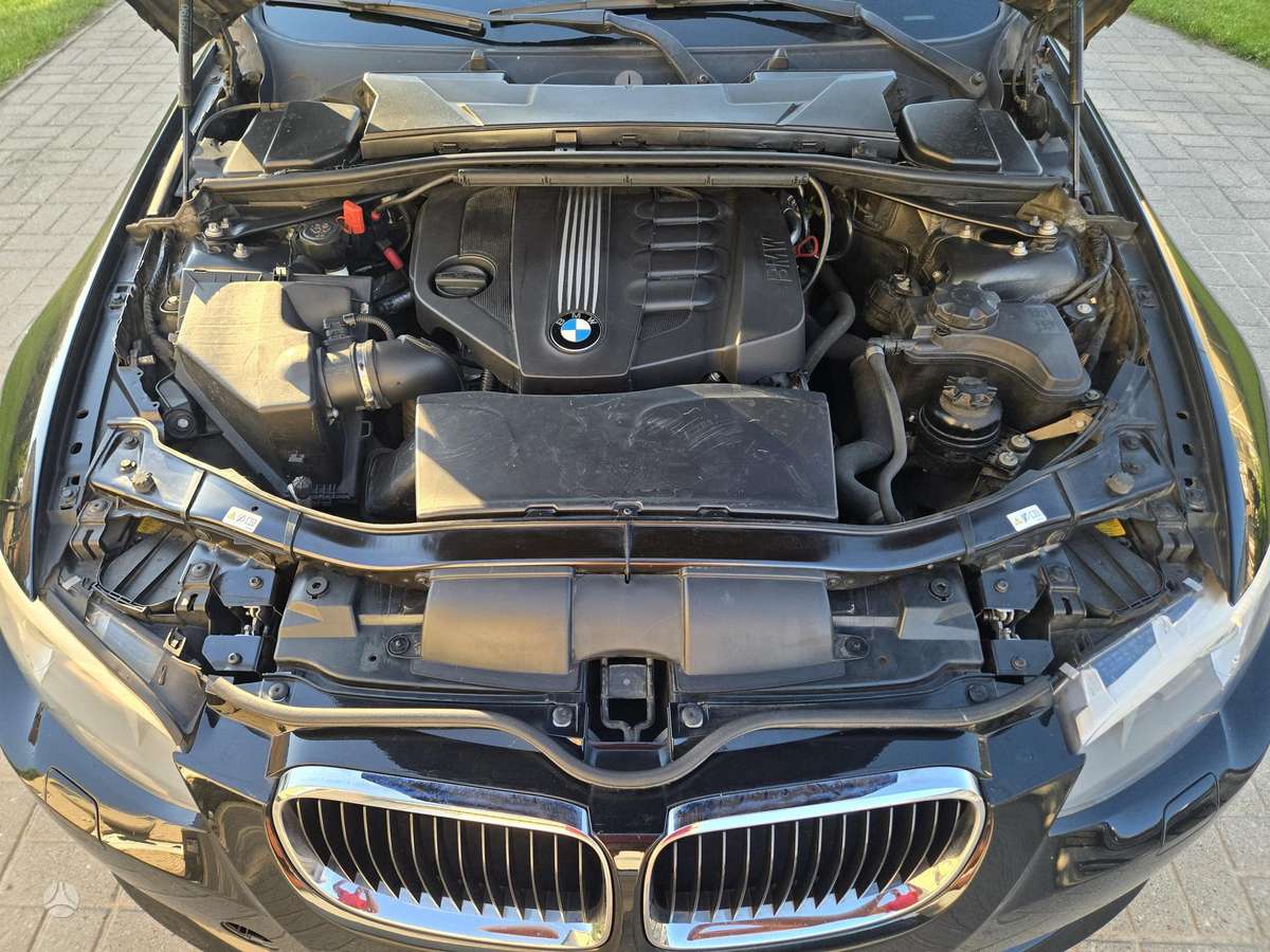 BMW 320, 2.0 l., convertible 2013-12 m., | A31181680