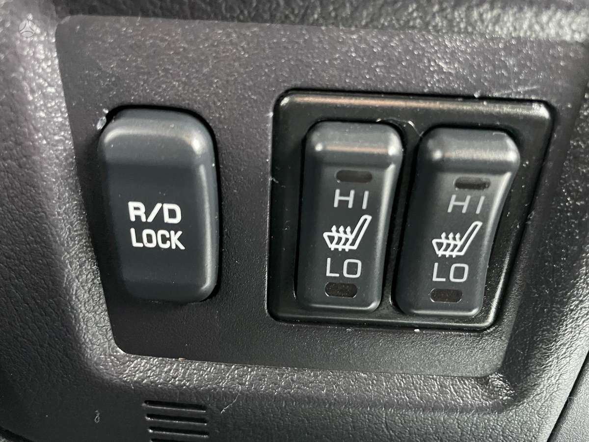 Mitsubishi Pajero, 3.2 l., off-road / crossover 2009-05 m., | A31183140