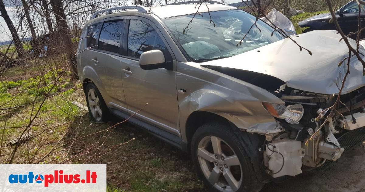 Mitsubishi Outlander Skambinkite 9 17 30 darbo dienomos pietus 12 00 12 ...