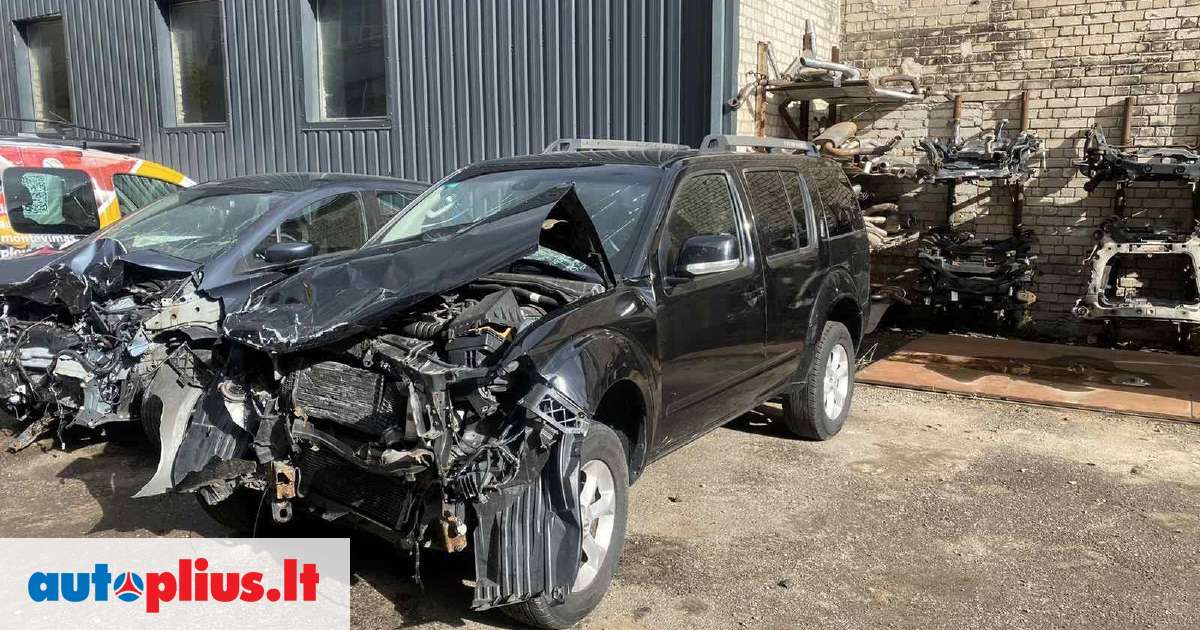 Nissan Pathfinder dalimis. Prekiaujame renault volvo dacia bmw ...