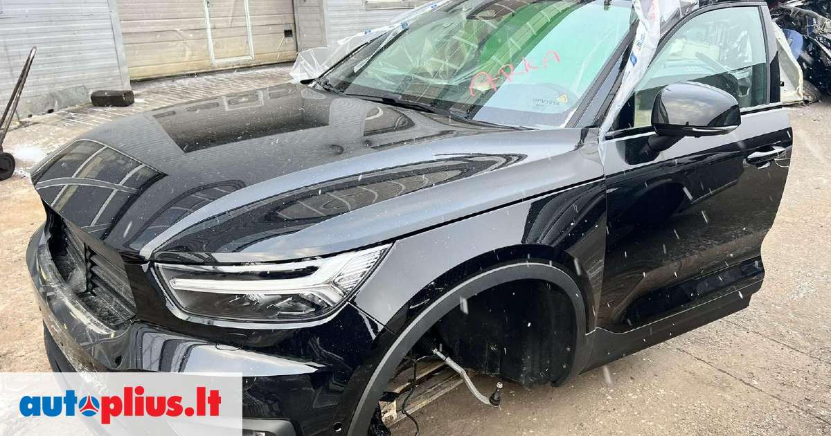 Volvo XC40 dalimis. Volvo xc40 2021 recharge spalvos kodas void 019 ...
