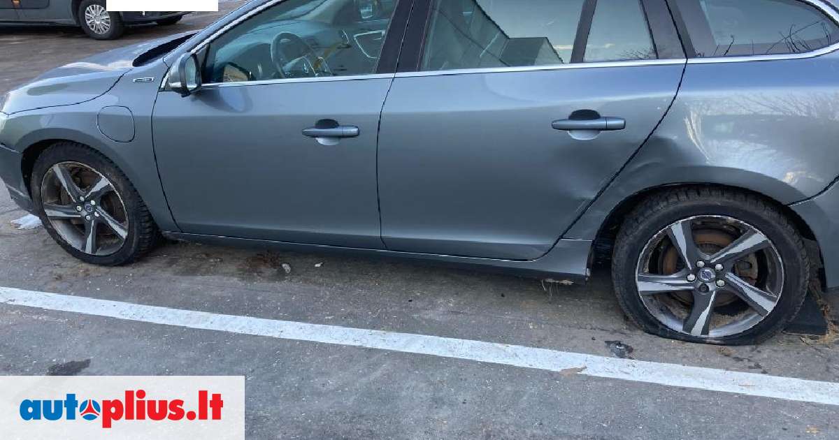 Volvo V60 dalimis. Europa facelift aklos zonos distronic juoda oda 20 ...