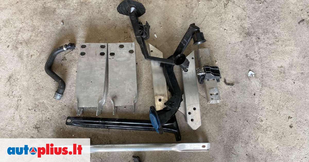 Mercedes-Benz E klasė Mercedes 213 likuciai 2017 m., | A24242123