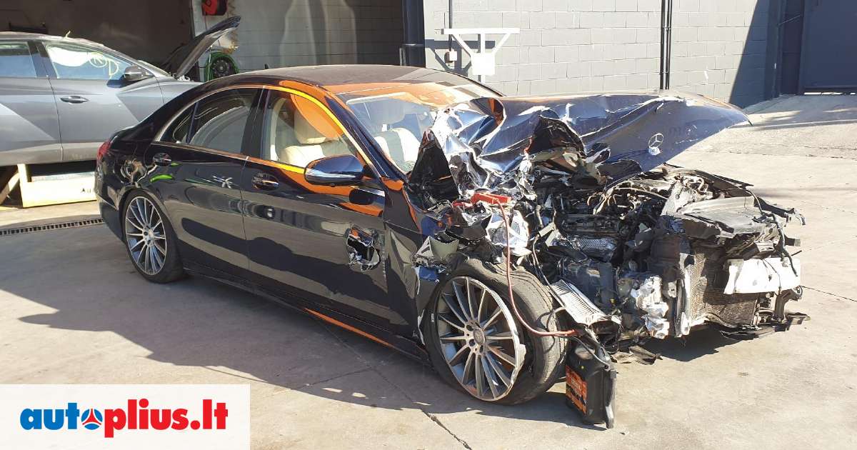 Mercedes-Benz S350 по частям. S350 2016m yra keletas baltu kebulo ...