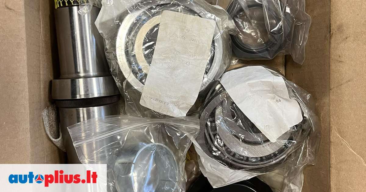 John Deere 2023 m., | A24886049