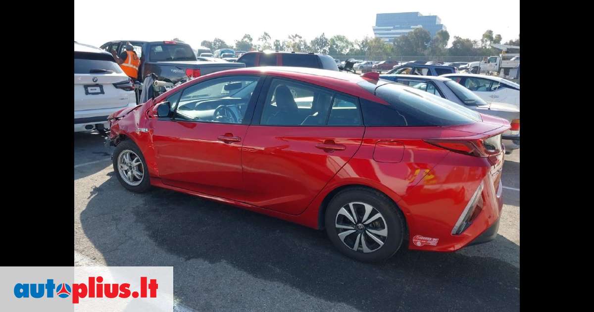 Toyota Prius Prime dalimis. Dalimis kuriasi ir vaziuoja maza rida 2019 ...