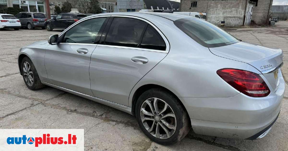 Mercedes-Benz C klasė dalimis. Dalimis mb c300h hybrid dyzelis elektra ...