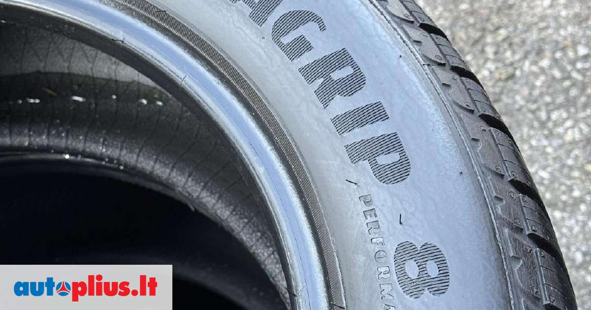 Goodyear ULTRAGRIP 8 PERFORMANCE *, žieminės 225/55 R17 | A26715365
