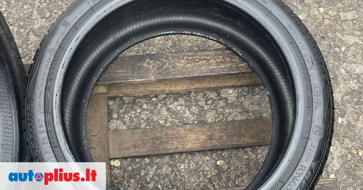 Bridgestone Blizzak LM001, winter 225/40 R18 | A26882719