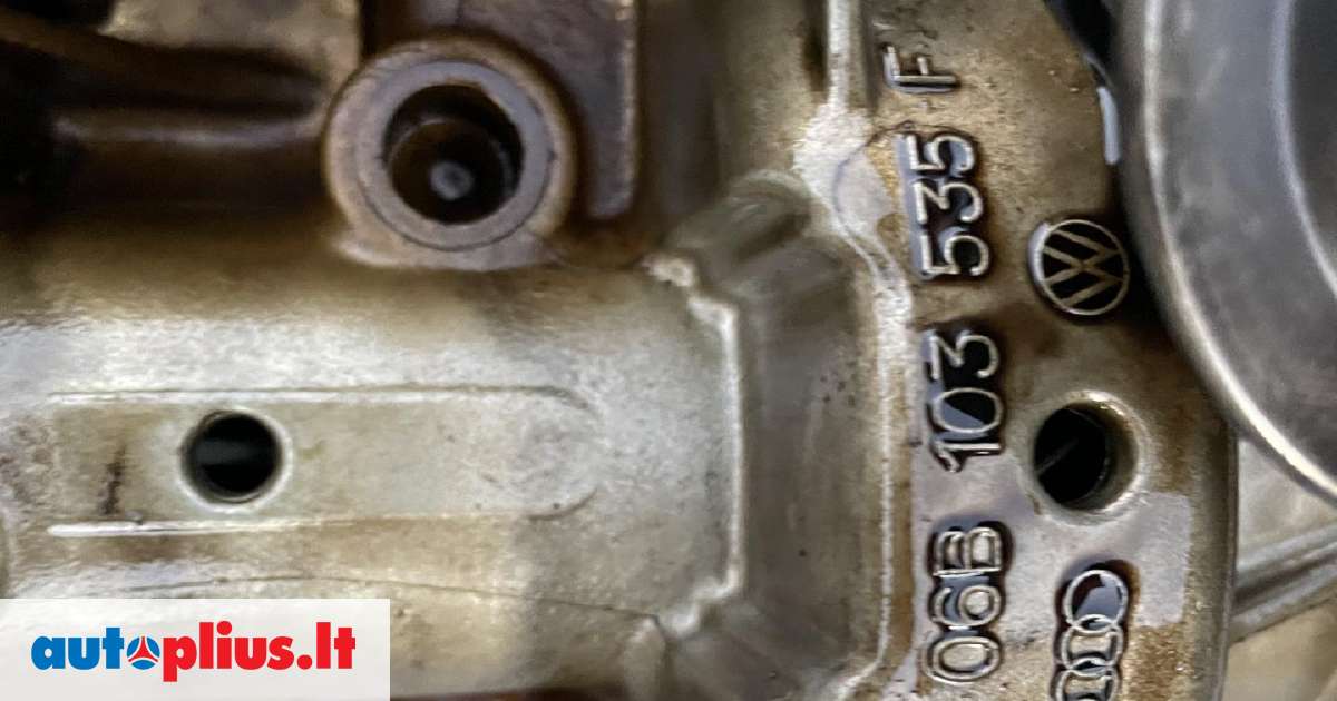 Audi S3, 06B103535F, alkūninis velenas, variklio blokas, variklio ...