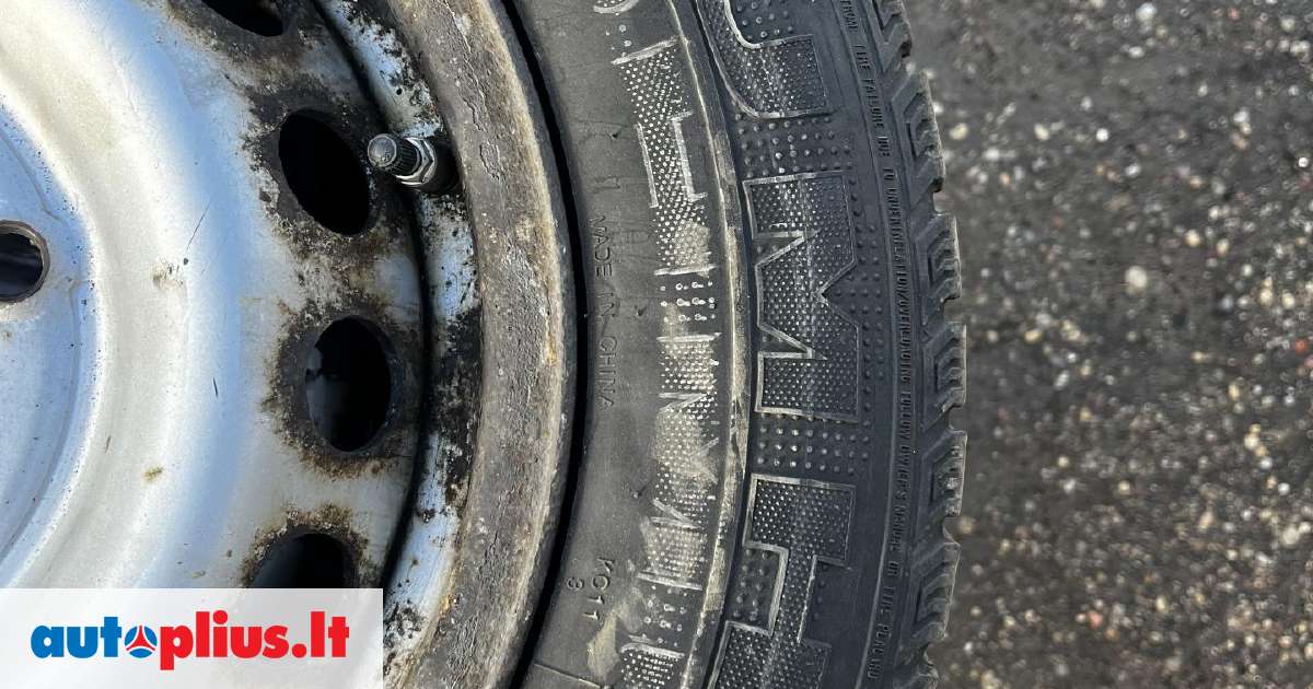 Kumho, winter 215/65 R15 | A27061691