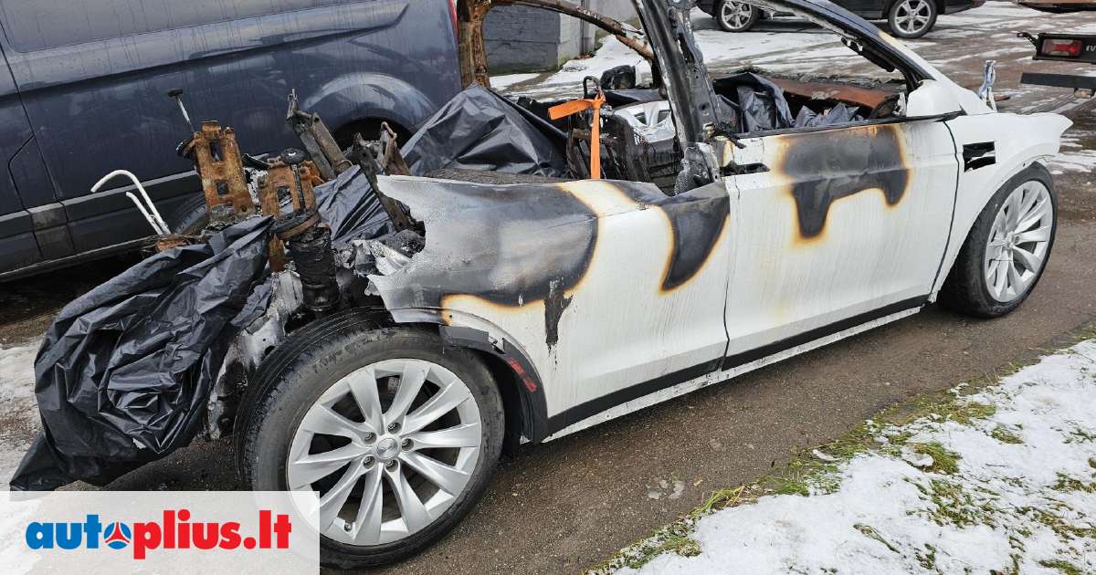 Tesla Model X for parts. Baterija 100 kwh darbo laikas 8 00 20 00 be ...