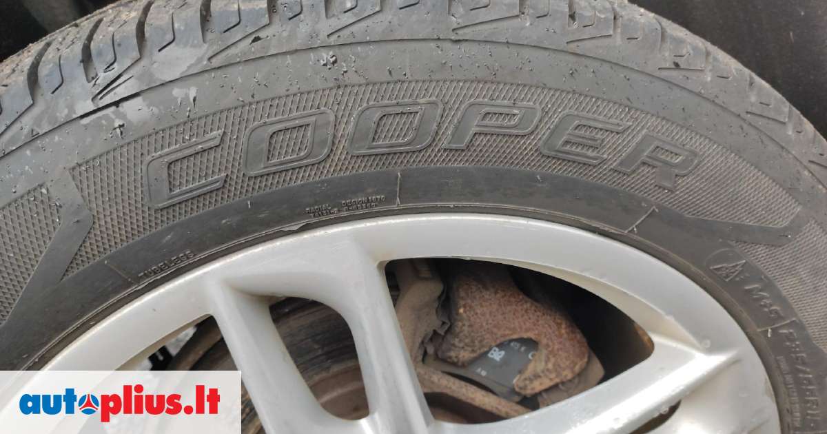 Cooper, all-season 235/55 R19 | A27372805