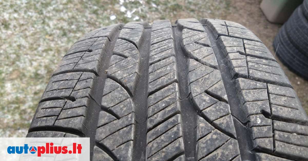 Kelly Edge touring, all-season 235/55 R17 | A27612813