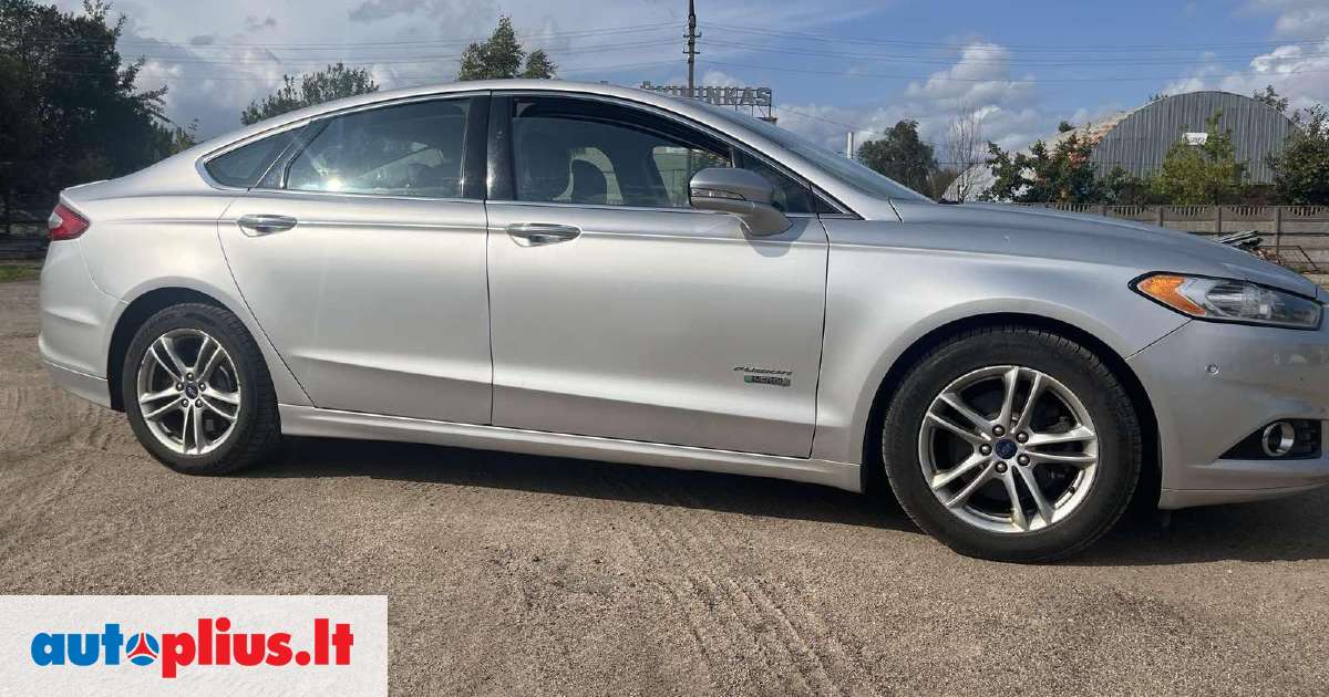 Ford Fusion, 2.0 l., saloon / sedan 2015-05 m., | A28912057