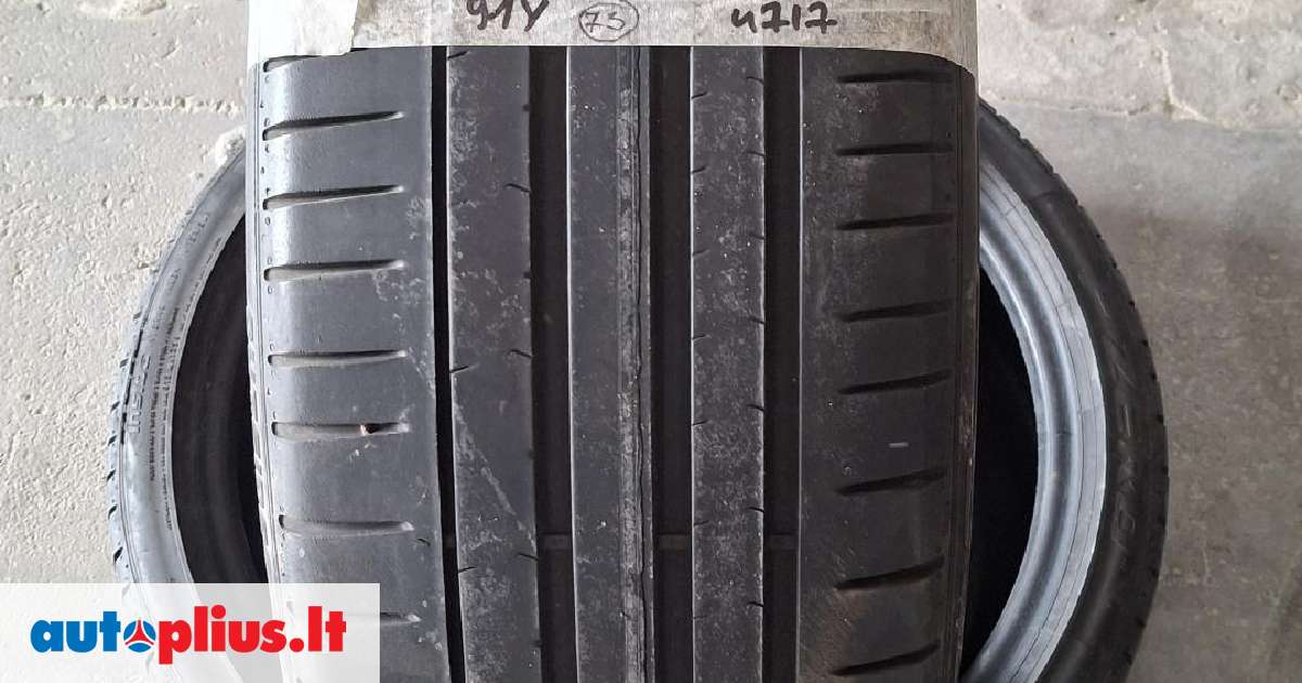 Pirelli P Zero 235 35 R19