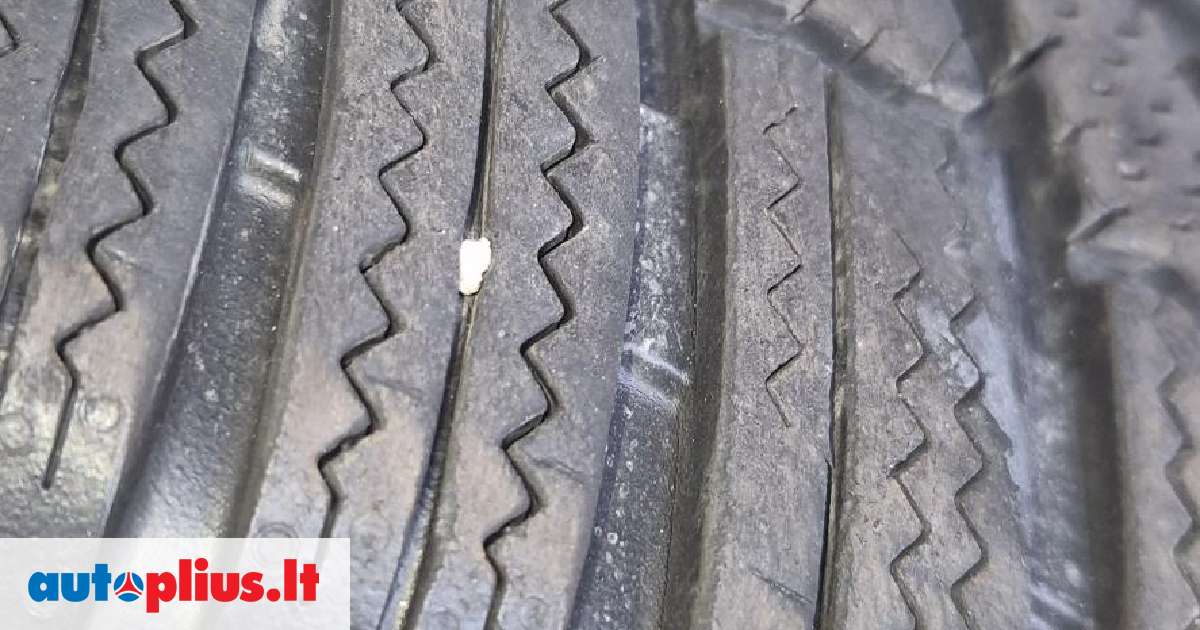 Bridgestone Blizzak, all-season 255/45 R19 | A29559567