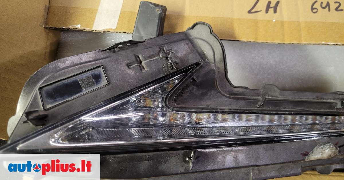 Lexus IS 300, 81620-53030/81620A, бамперы (буфера), фары 2016-06 m ...