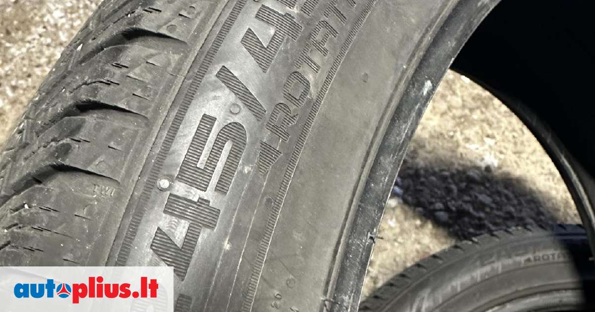 Nokian, žieminės 245/45 R20 | A29812787