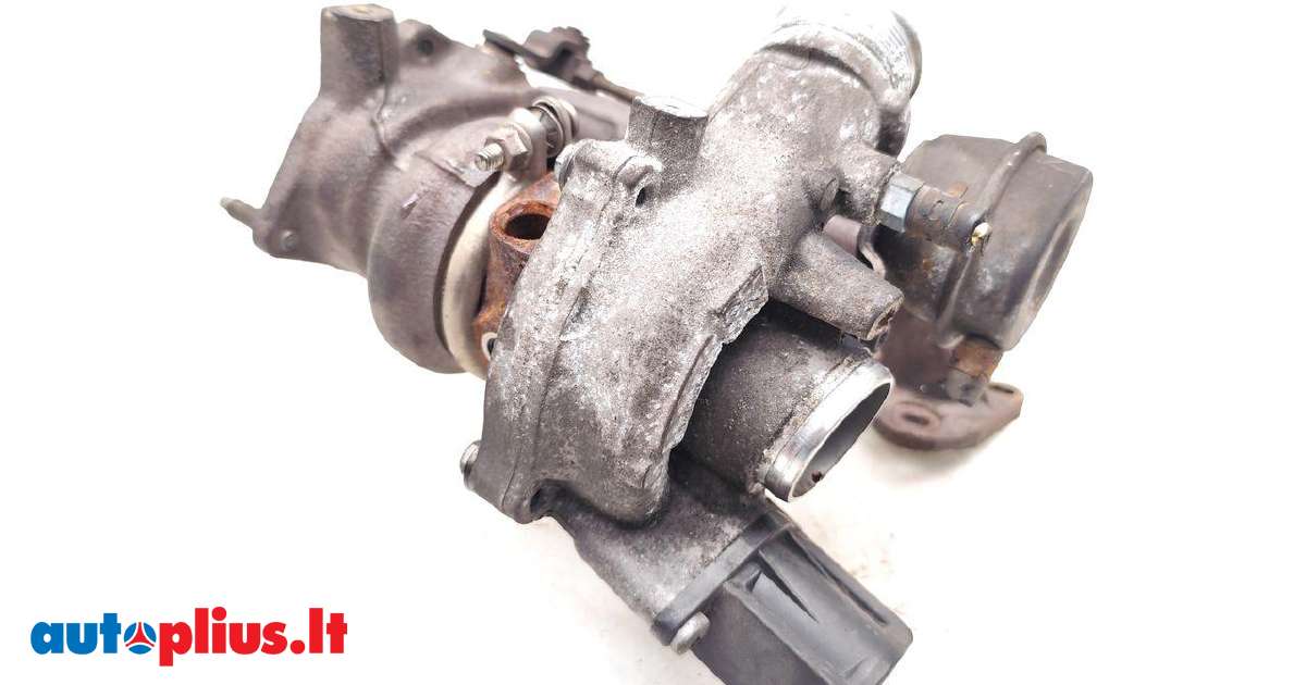 Volkswagen Polo, 03C145702B, fuel injection distributor 2011 m ...