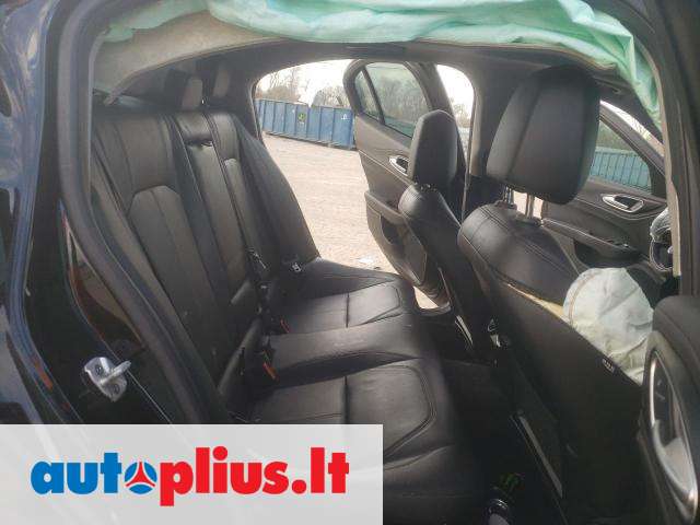 Alfa Romeo Giulia Alfa romeo giulia 2017 metų jav modelio dalys ...