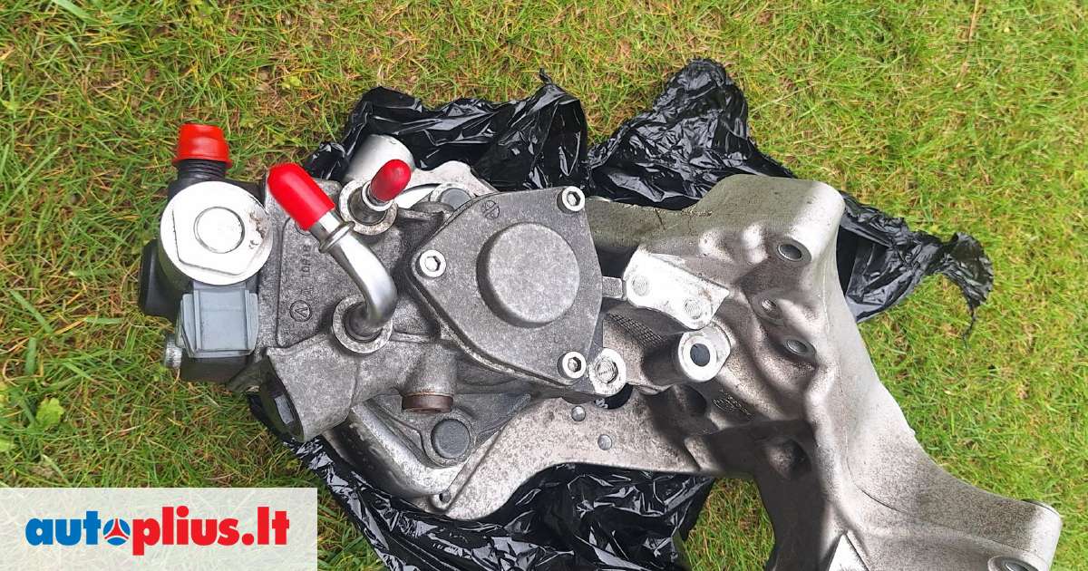 Volvo V40 engine parts 2015 m., | A31150974