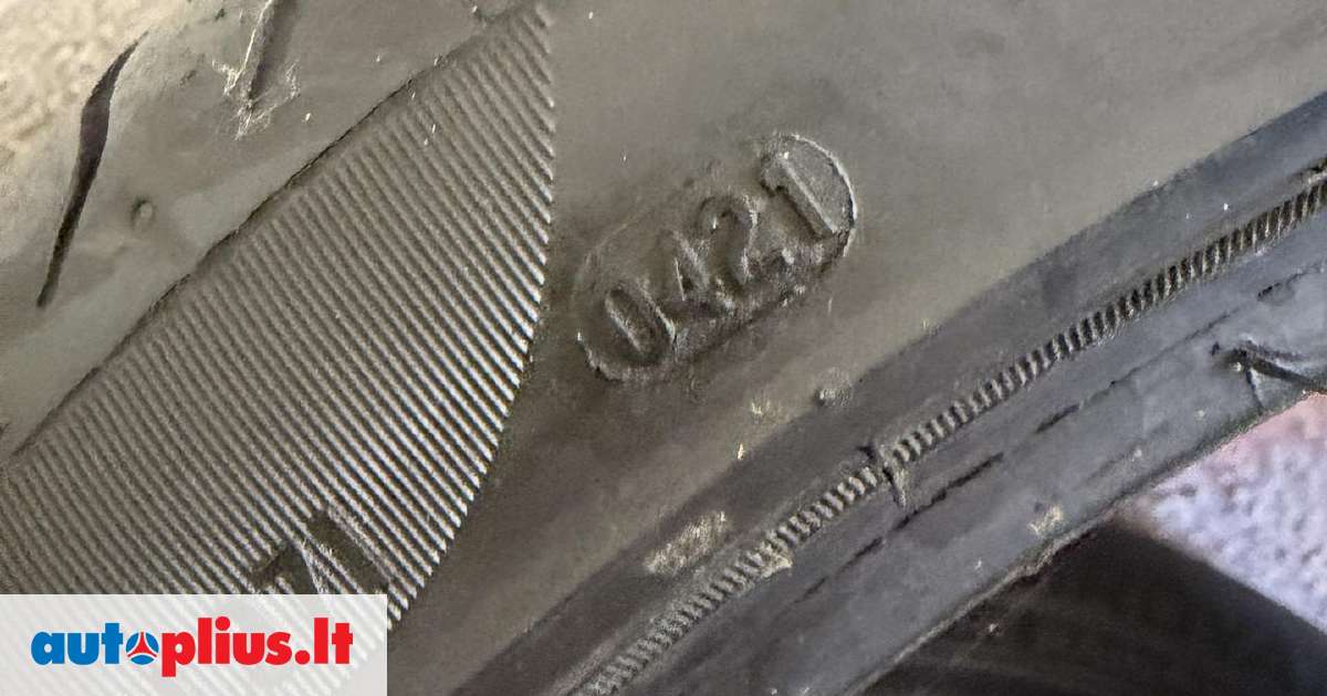 Pirelli Pzero 100%, summer 255/35 R20 | A31154710