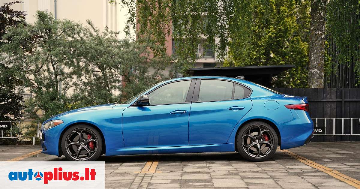 Alfa Romeo Giulia, 2.0 l., saloon / sedan 2020-07 m., | A31181890