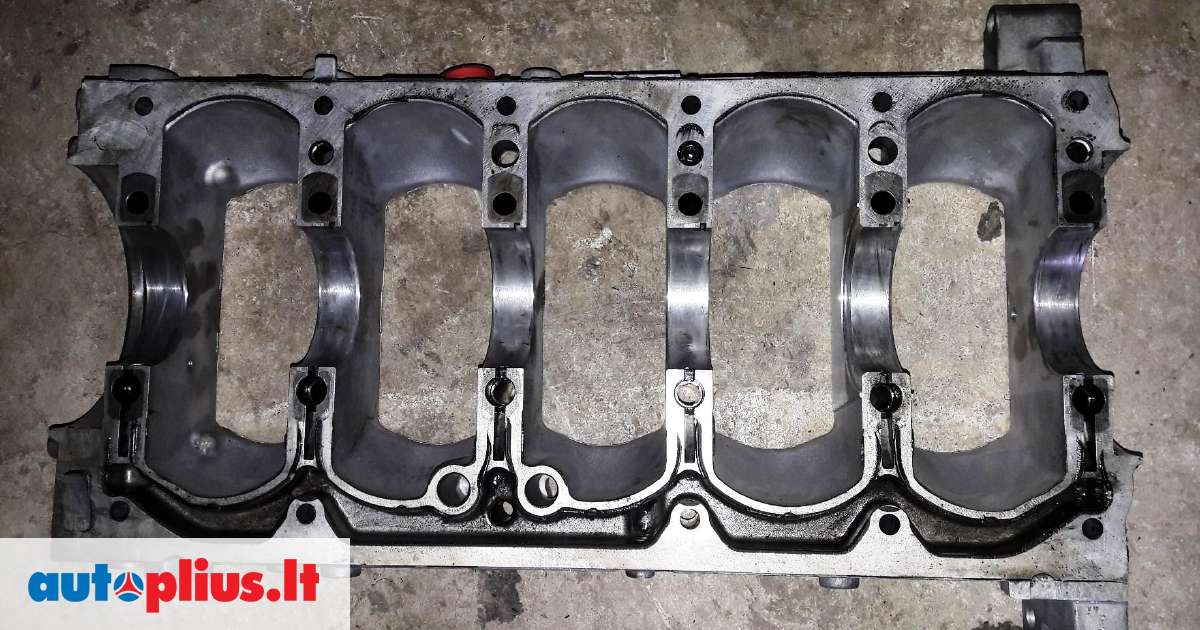 Volvo S60, D5244T15, variklio detalės 2015 m., | A8415433