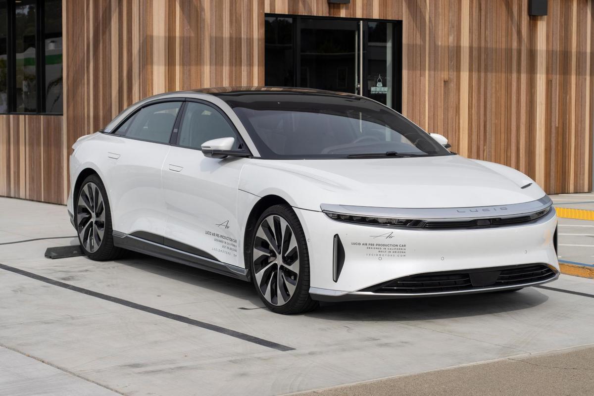 Automobilių pasaulio įdomybės: nuo mažiausio iki greičiausio | Autoplius.lt