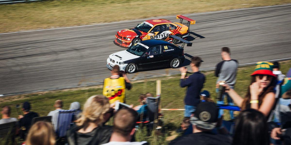 „Autoplius.lt Fast Lap” naujiena žiūrovams – du dideli LED ekranai ...