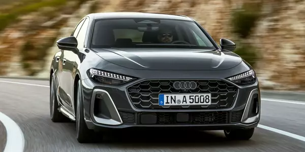 Nauji Audi automobiliai