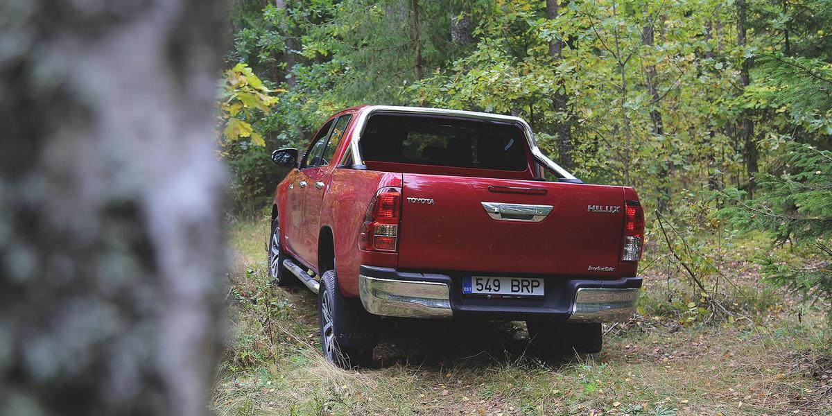 Nesunaikinamo pikapo genai užkoduoti „Toyota Hilux“ DNR | Autoplius.lt